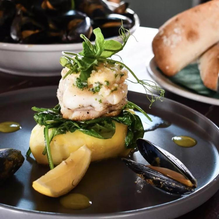 Traditional Seaside Pub Food, Seafood & Sunday Lunch In Exmouth Devon